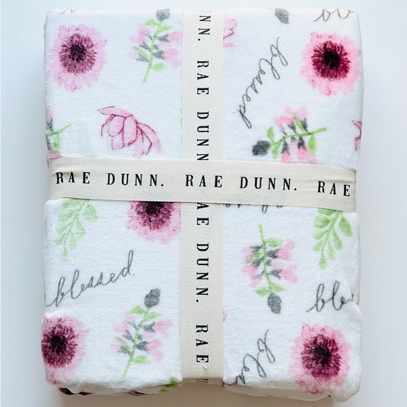 Rae Dunn | Bedding | New Rae Dunn Enchante 8x90 Blessed Floral King ...